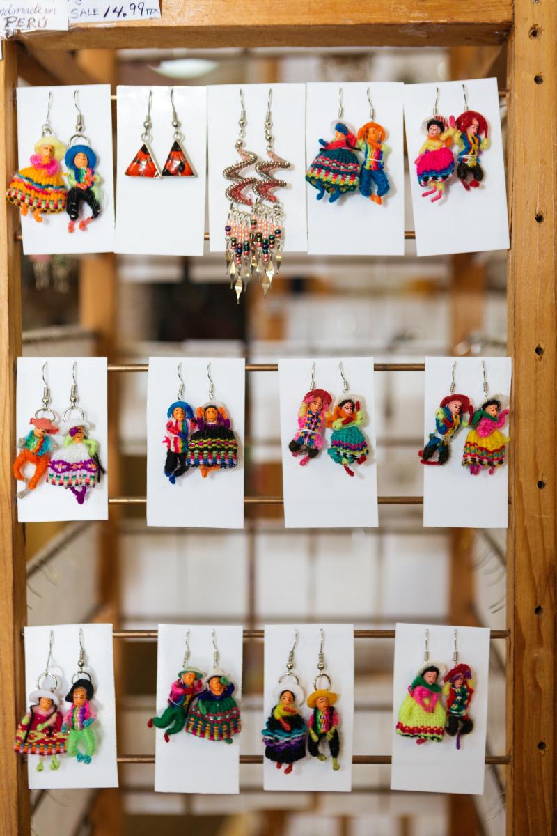 Peruvian Crafts - Old Sacramento Waterfront